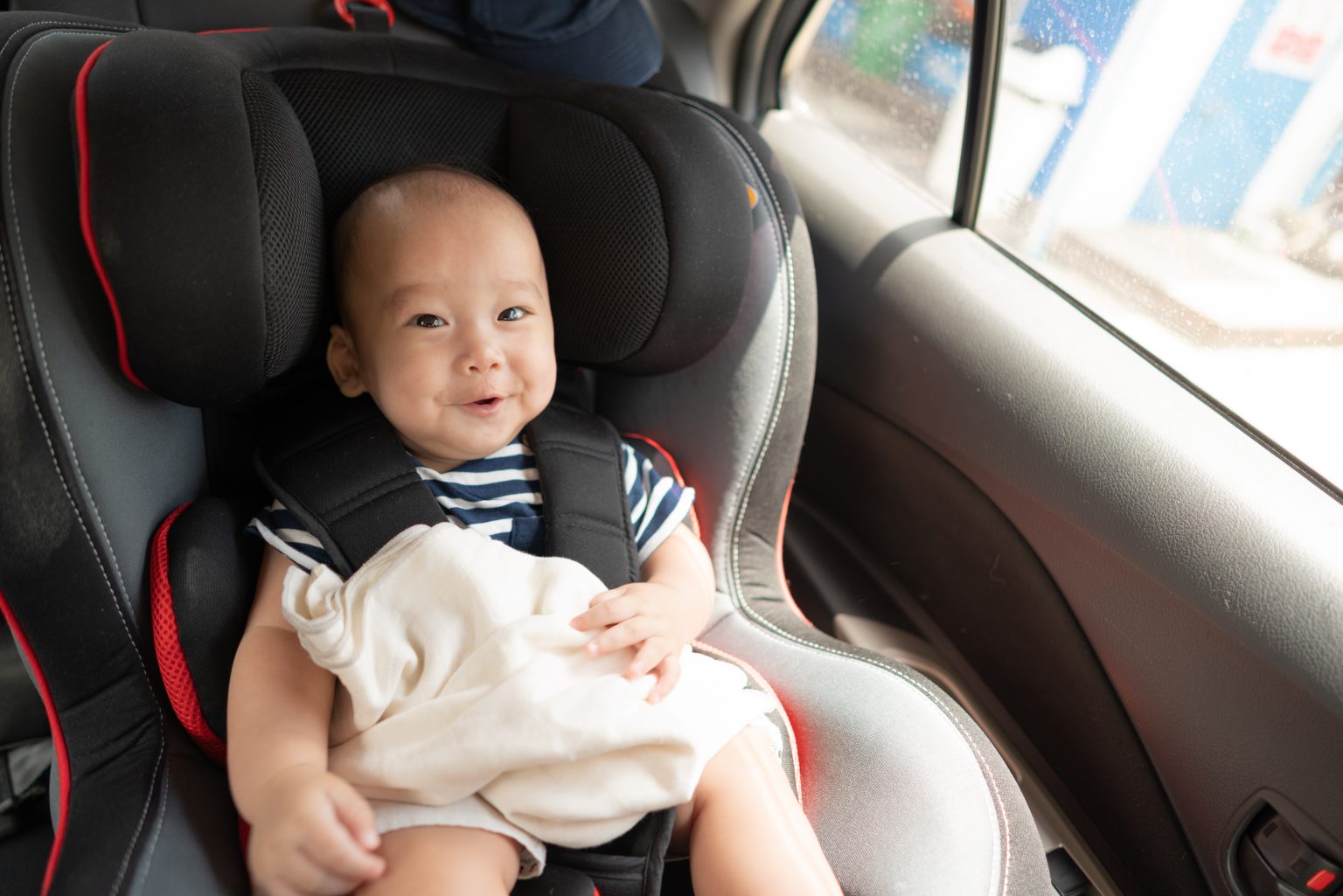Taxi seating capacity - It is possible to fit 5 persons into a 4-seater ...